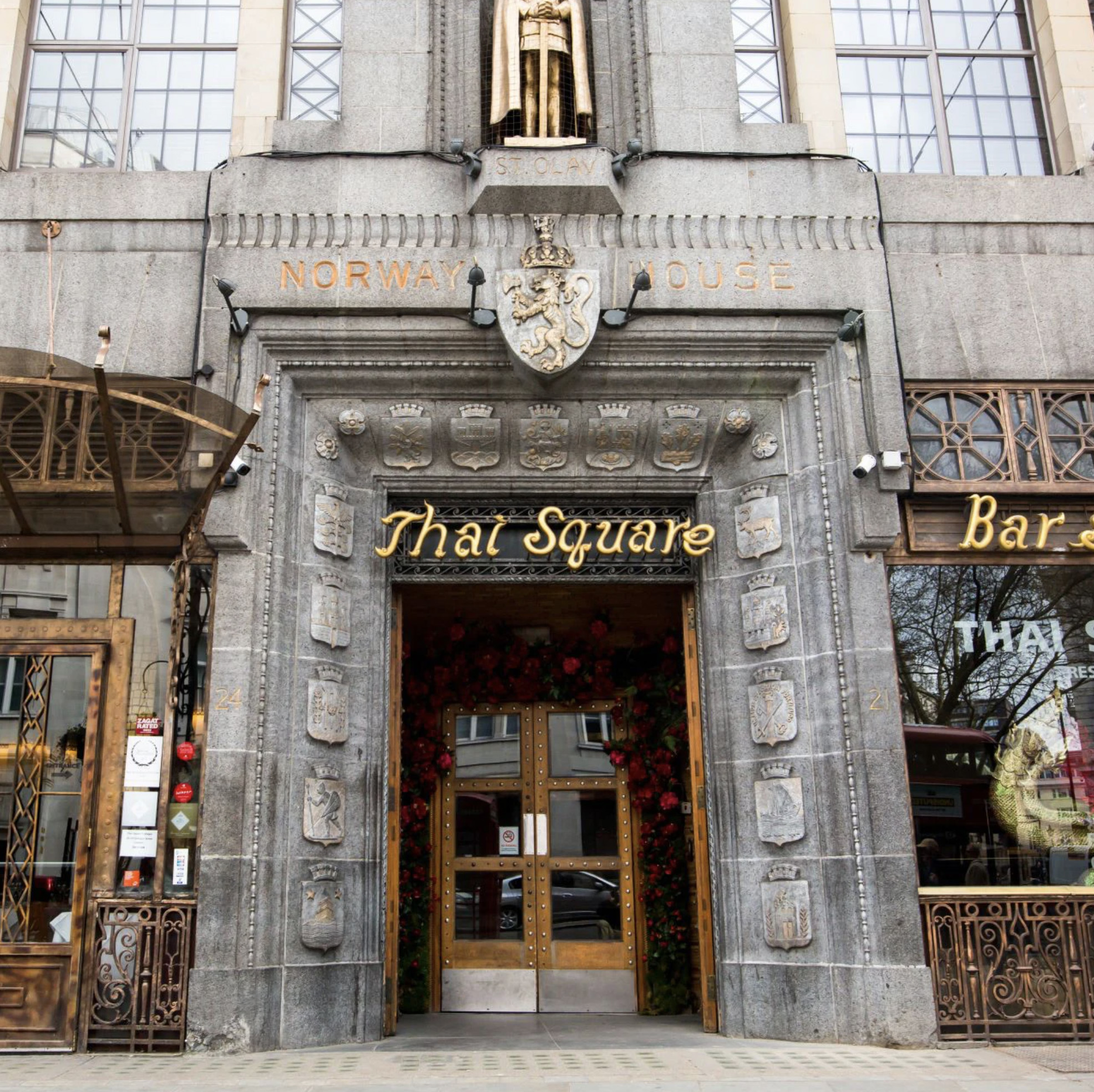 Dinner & Drinks in the City of London | The Grand at Trafalgar Square